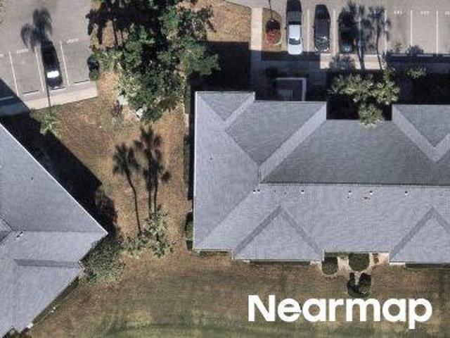 W Country Club Dr N Apt 221