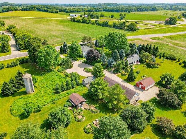 W County Road C, Fort Atkinson, Home For Sale