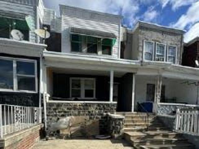 W Courtland St