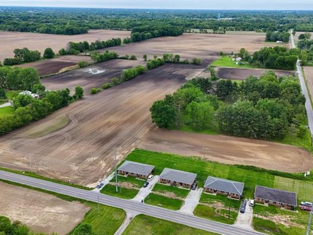 W Cross St, Anderson, IN 46012