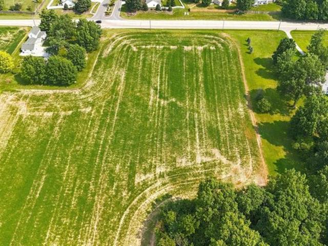 W Dupont Rd, Fort Wayne, IN 46818
