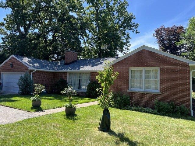 W Deerpath Rd, Lake Forest, Home For Sale