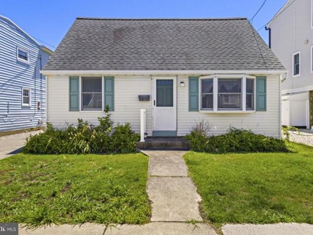 W Delaware Ave, Long Beach, Home For Sale