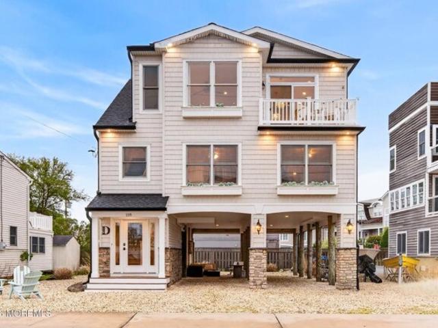 W Delaware Ave, Long Beach Township, Home For Sale