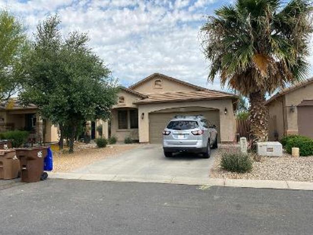 W Desert Cedars Ln
