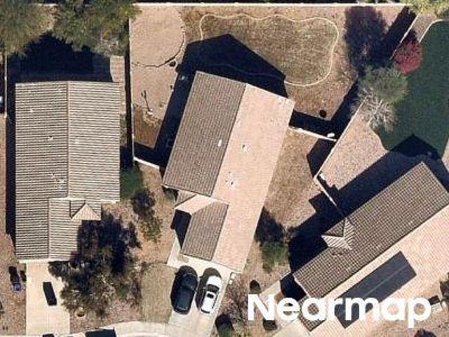 W Desert Hills Dr