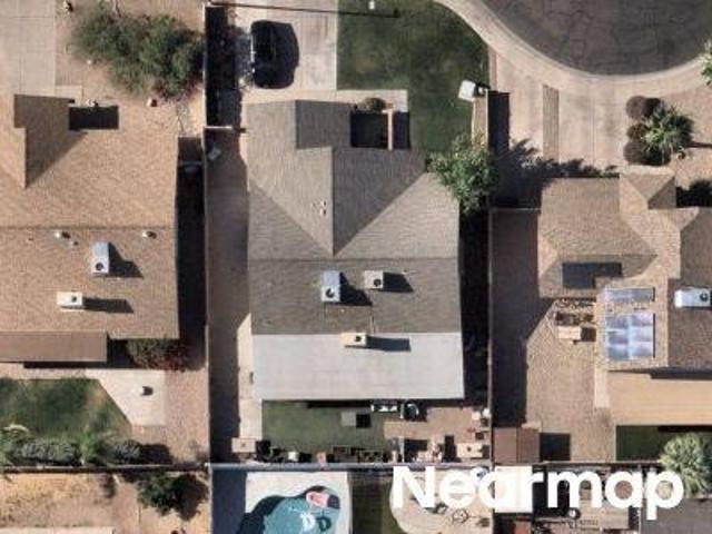 W Devon Ct