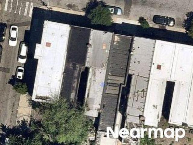 W Diamond St