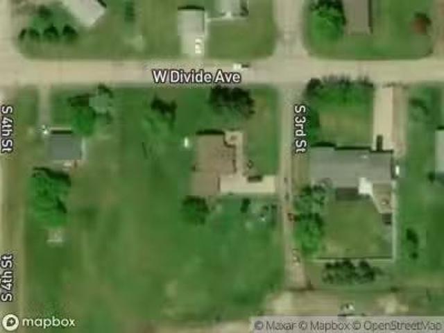W Divide Ave