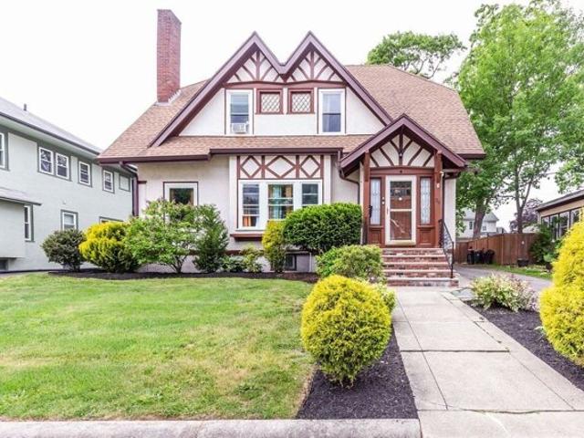 W Elm Ter, Brockton, Home For Sale