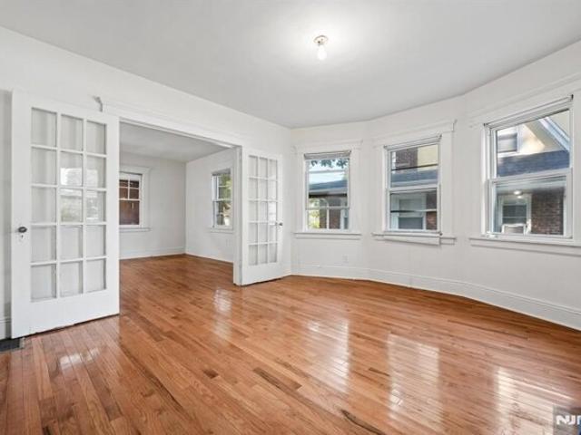 W Englewood Ave, Englewood, Home For Sale
