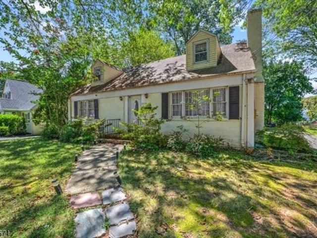 W End Ave, North Plainfield, Home For Sale