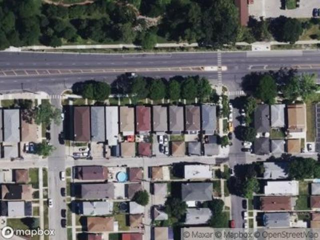 W Fullerton Ave