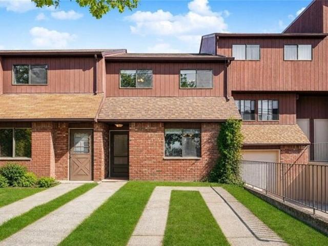 W Fingerboard Rd, Staten Island, Home For Sale