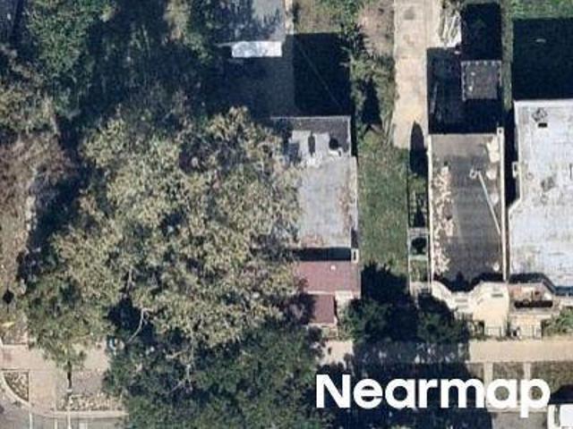 W Flournoy St