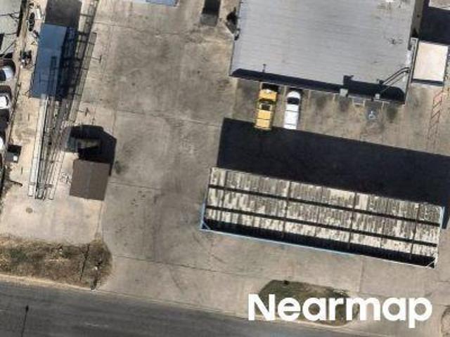 W Frontage Rd