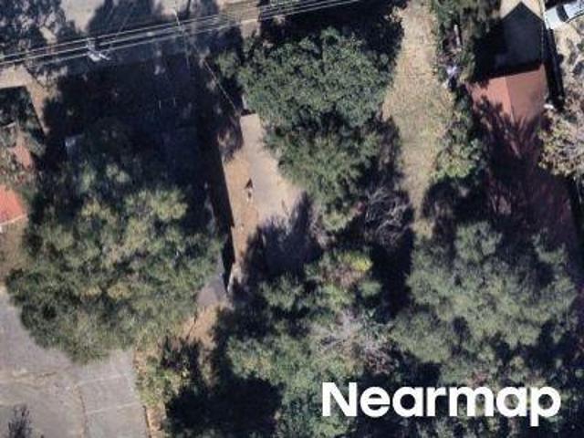 W Gadsden St