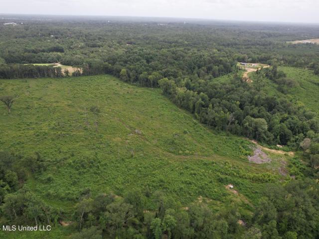 W Gallatin Street, Hazlehurst, MS 39083