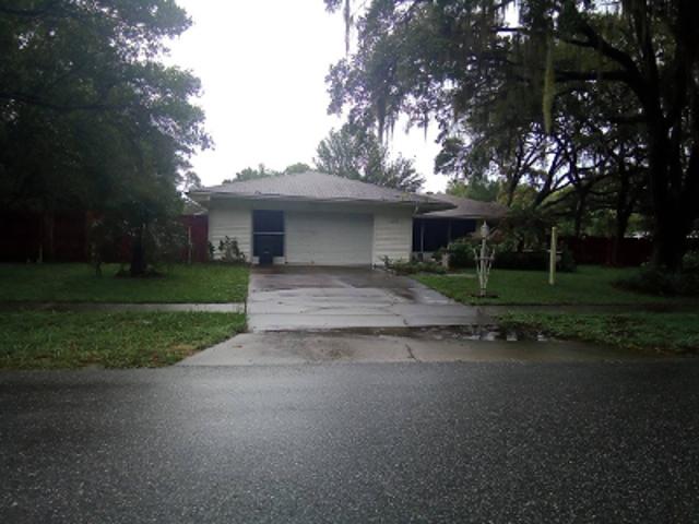 W Gardenia Dr