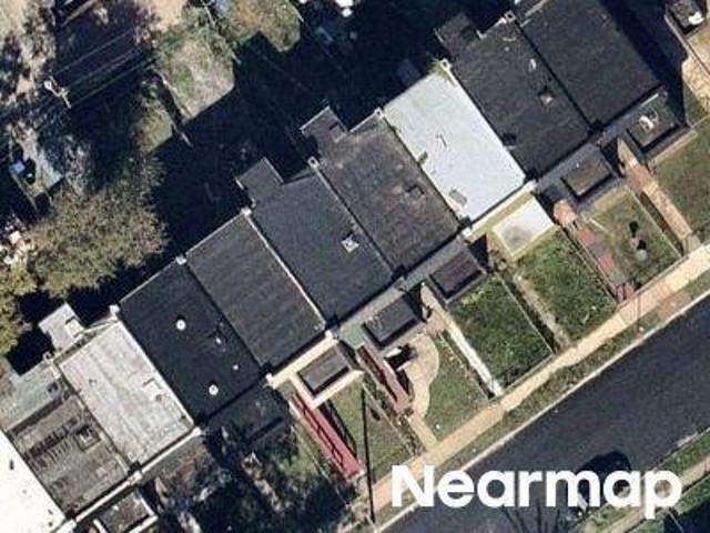 W Garrison Ave