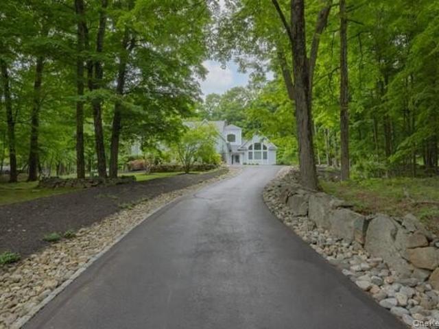 W Gate Rd, Suffern, Home For Sale