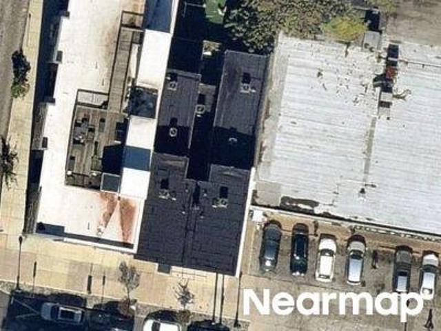 W Girard Ave