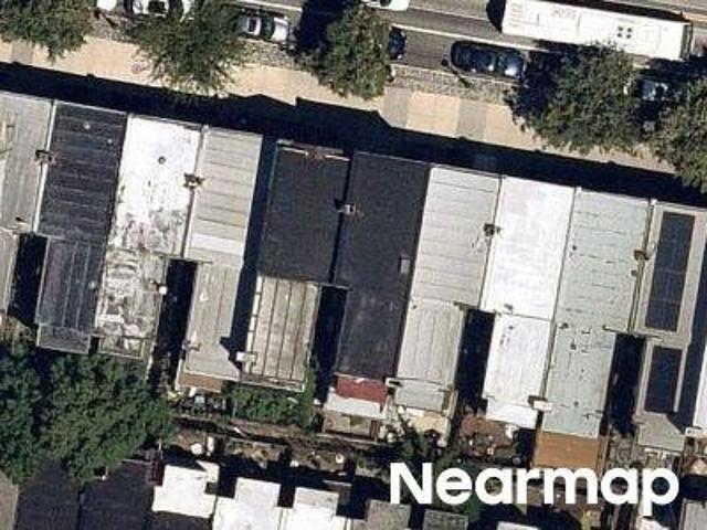 W Girard Ave