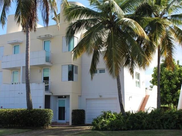 W Golf Villas, Dorado, Home For Sale