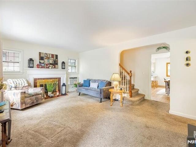 W Gouverneur Ave, Rutherford, Home For Sale