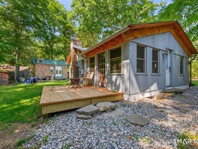 W Granby Rd, Granby, Home For Sale