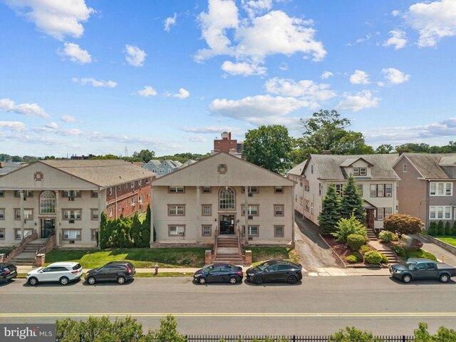 W Grand St Unit A, Elizabeth, Condo For Sale