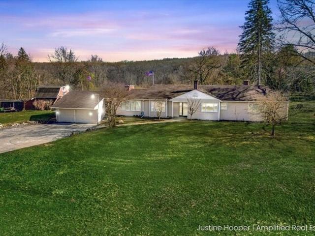 W Green St, Hastings, Home For Sale