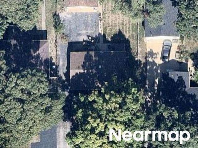 W Greentree Rd