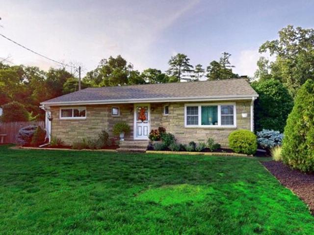 W Hampton St, Pemberton, Home For Sale
