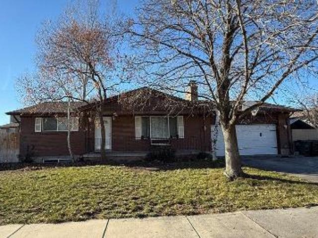 W Harrisonwood Dr