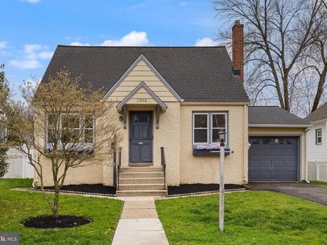 W High St, Haddon Heights, Home For Sale