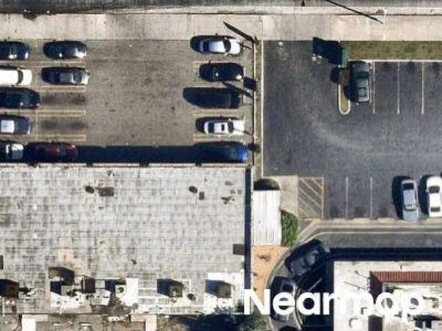W Highland Ave