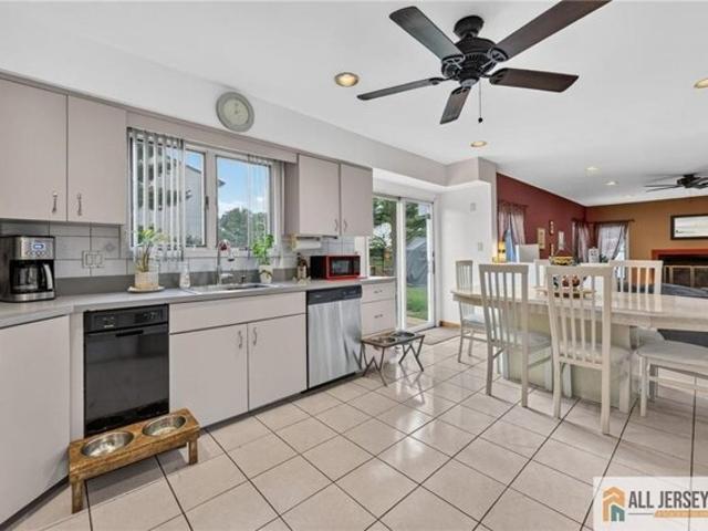 W Hill Rd, Colonia, Home For Sale