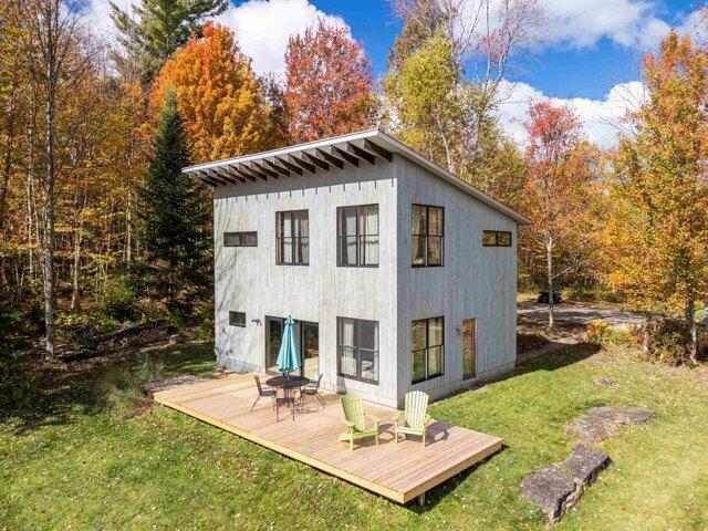 W Hill Rd, Lincoln, Home For Sale