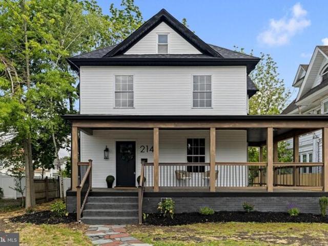 W Holly Ave, Pitman, Home For Sale