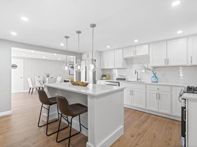 W Hollis St, Nashua, Home For Sale