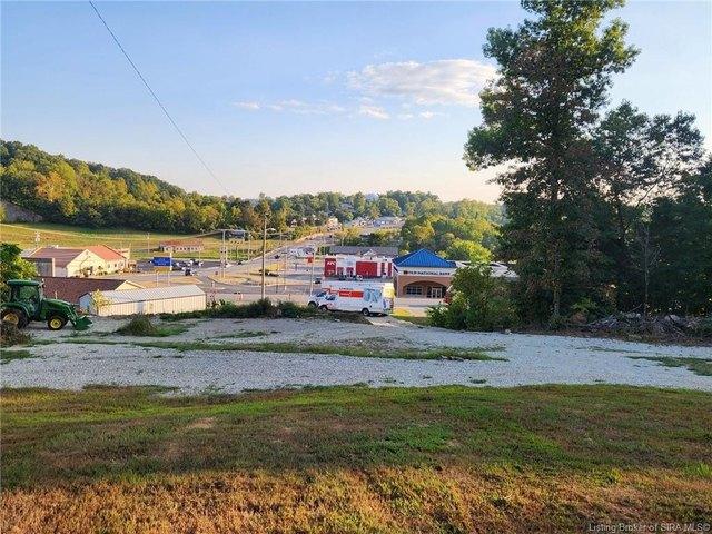 W Hospital Rd, Paoli, IN 47454