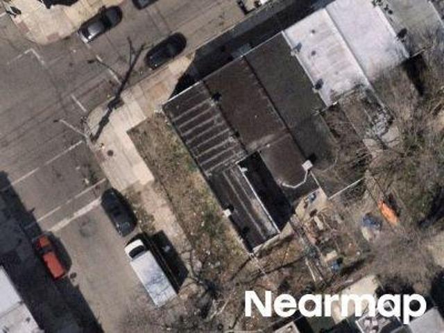 W Juniata St