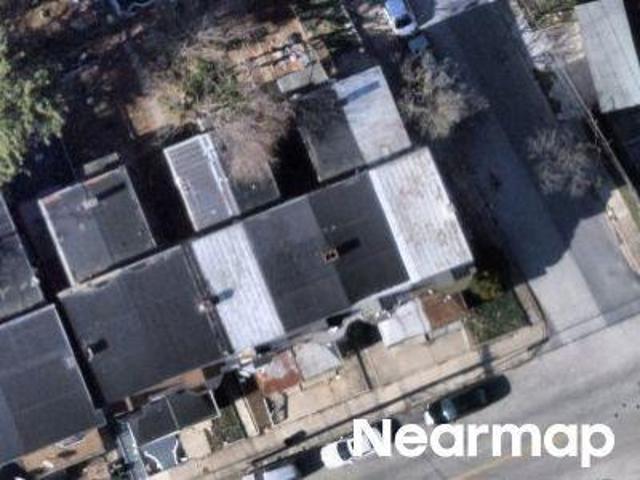 W Jackson St