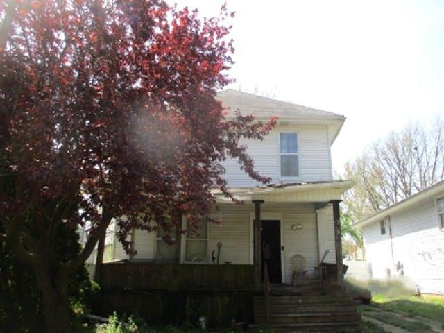 W Jackson St
