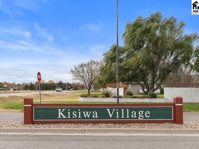 W Kisiwa Village Rd, Hutchinson, KS 67502