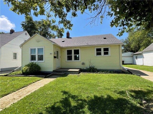 W Kreke Ave, Effingham, Home For Sale