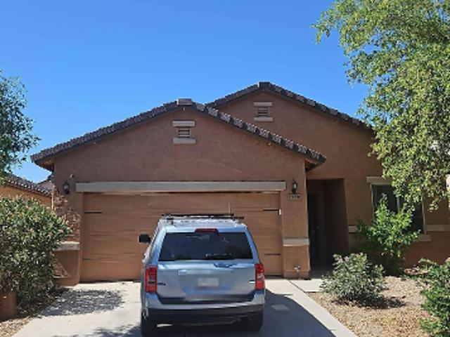 W Lucera Ln