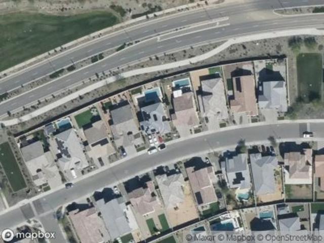 W Luxton Ln