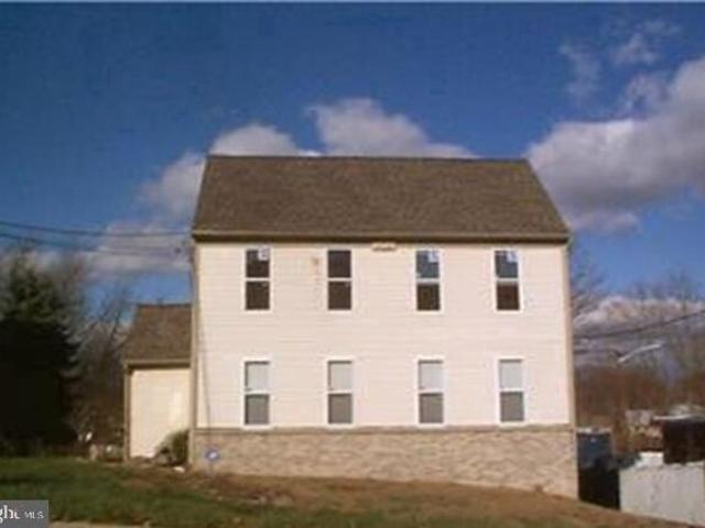 W Lakeview Ave, Oaklyn, Home For Sale